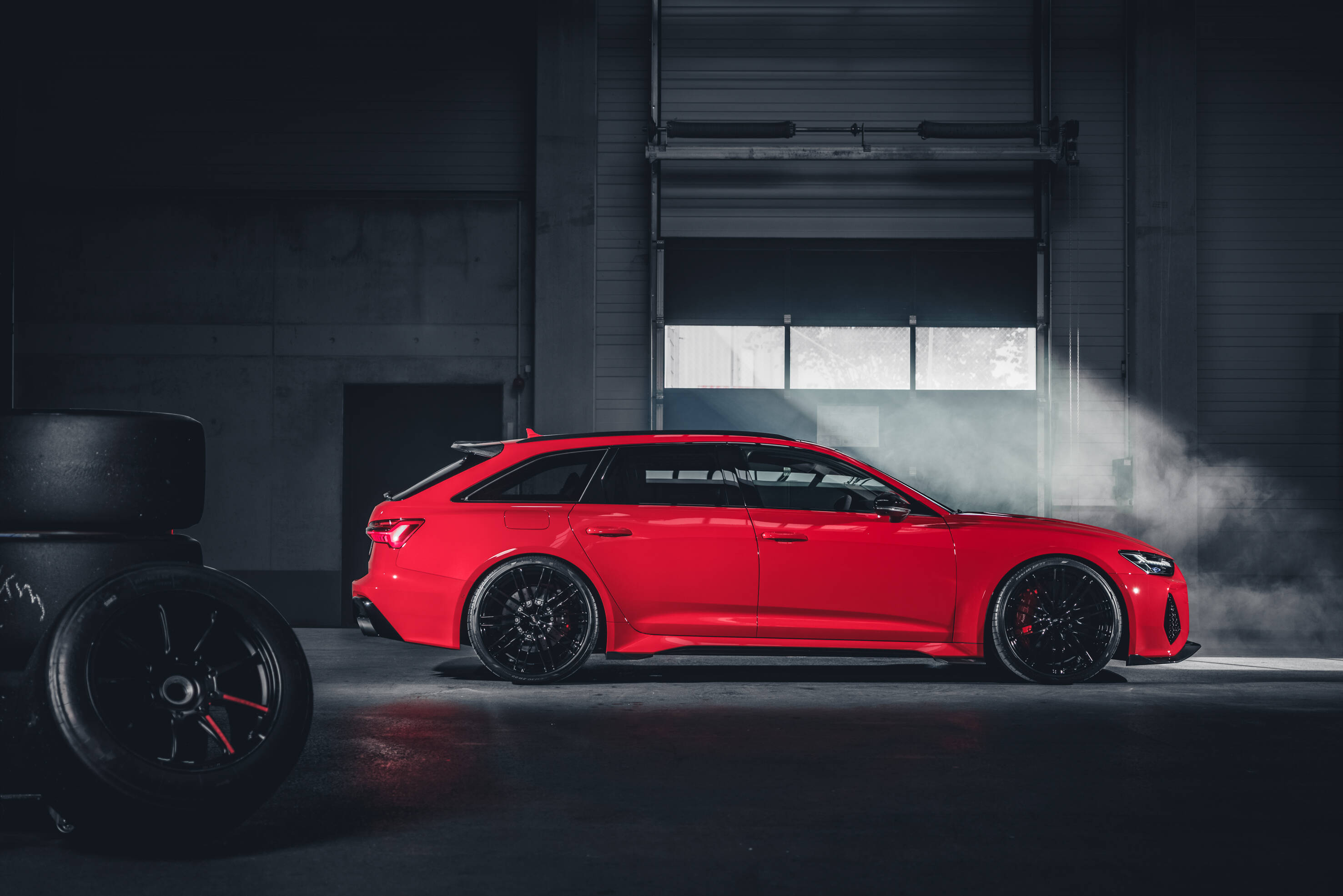 Perfect platform for ultimate high-performance station wagons - Audi ...