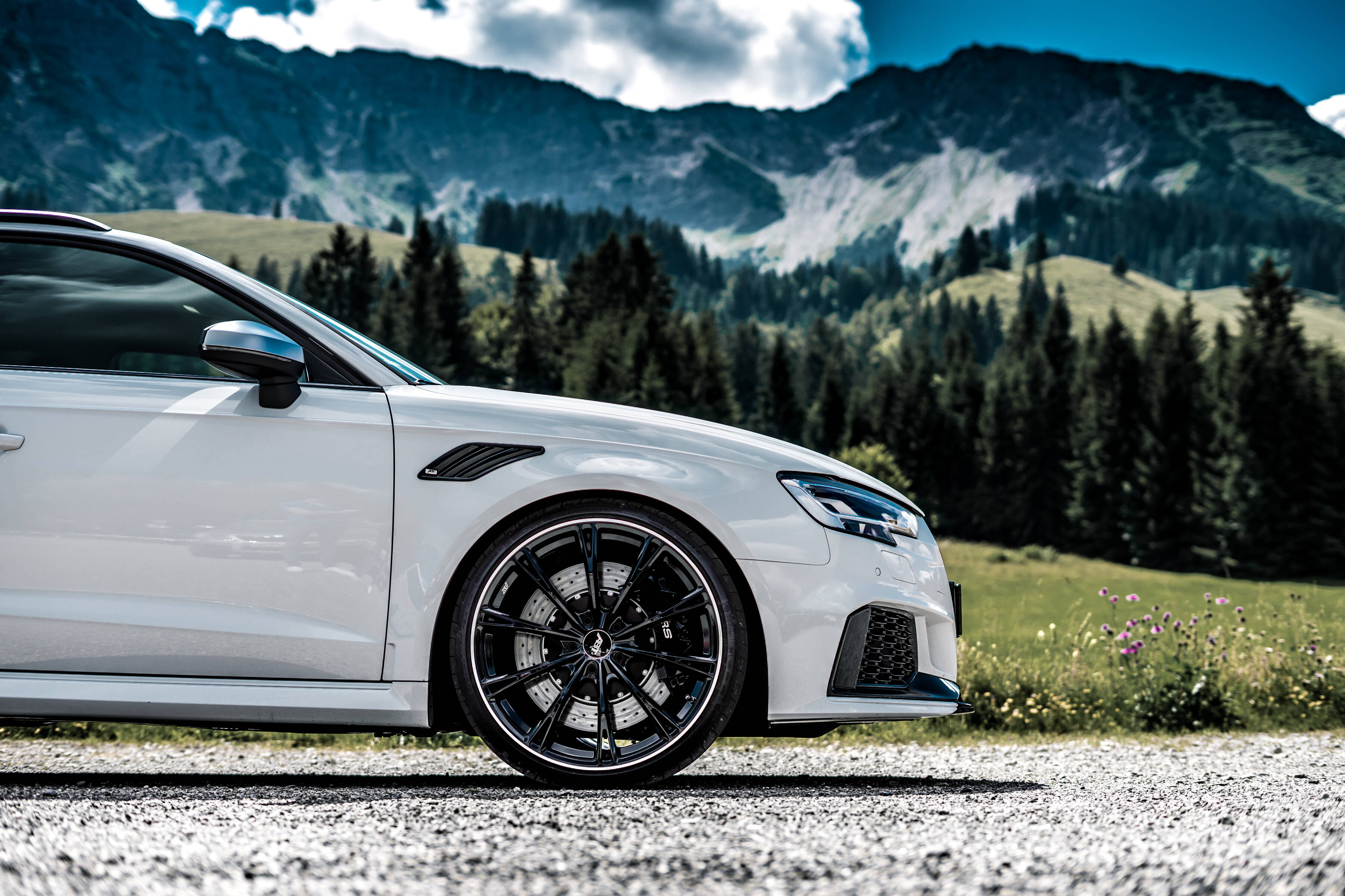 "Edelweiss" with 500 HP and the NEW 20-inch GR rims: the ABT Audi RS3 ...