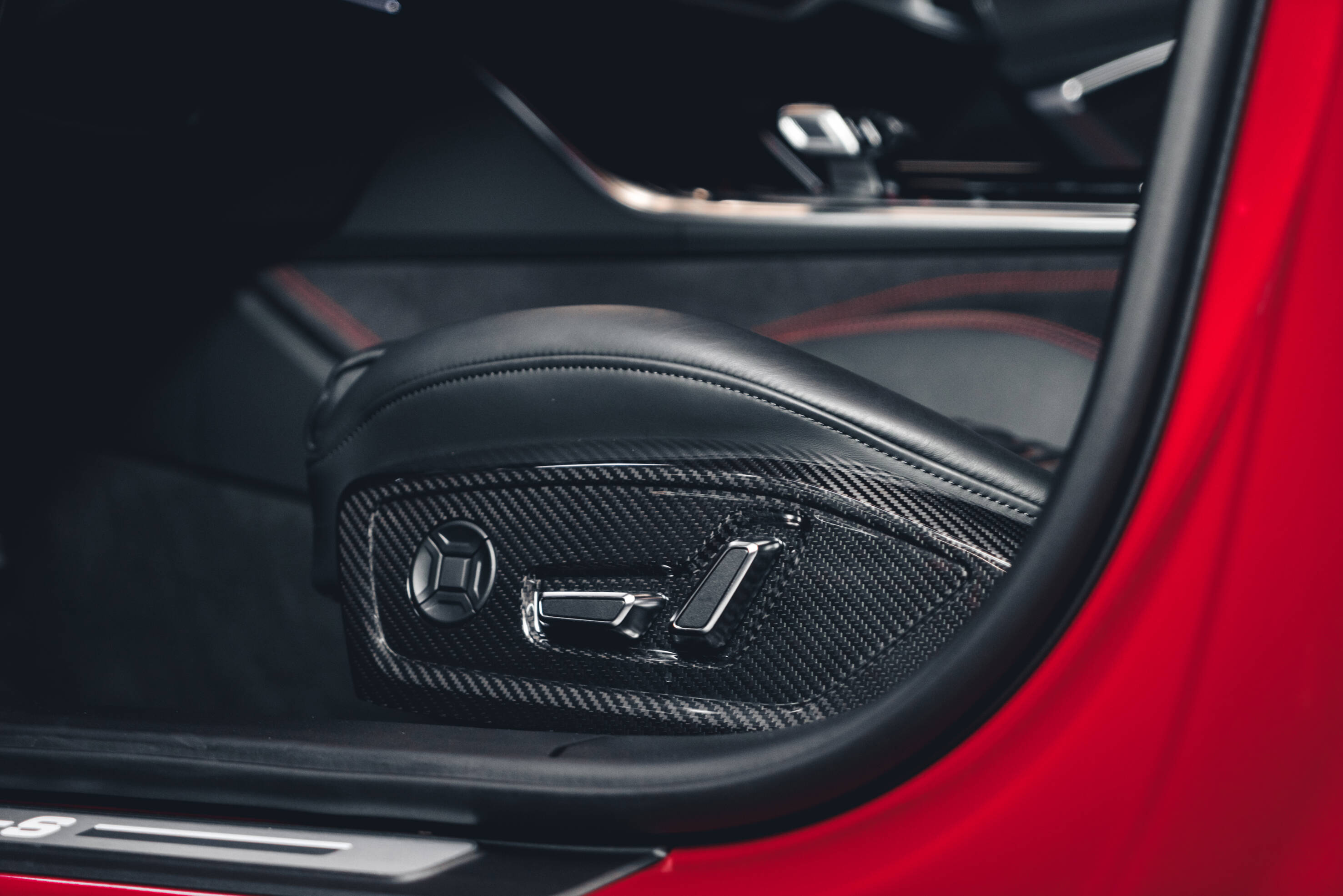 Perfect platform for ultimate high-performance station wagons - Audi ...