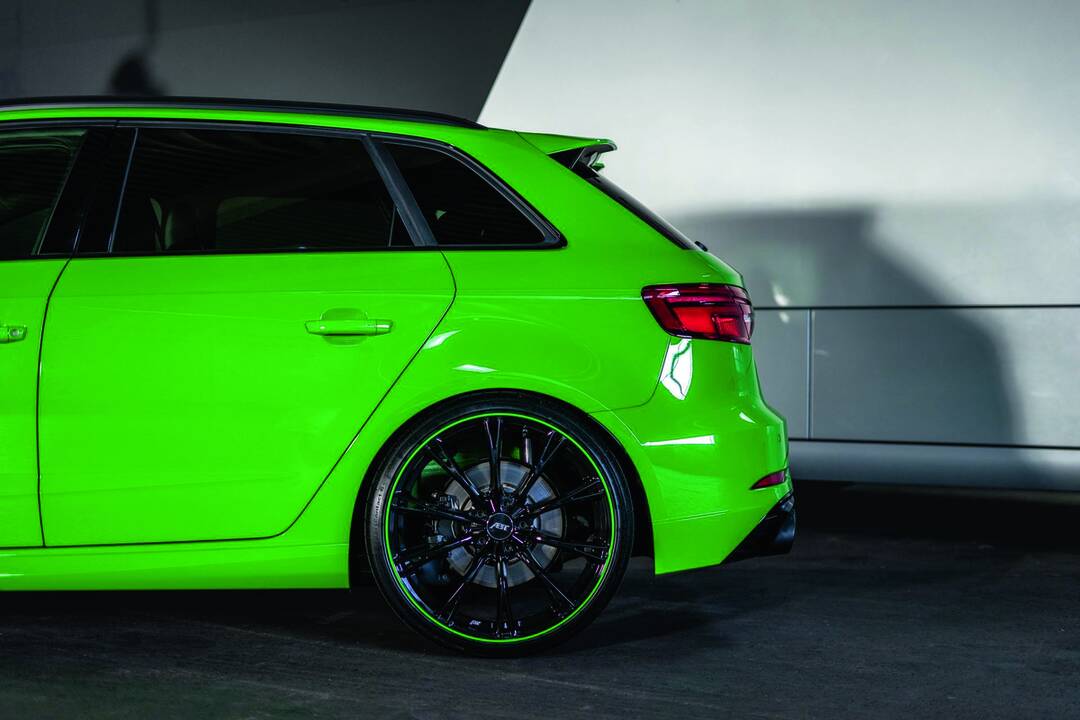 A powerful strike: viper-green ABT RS3 with up to 500 HP - Audi Tuning ...