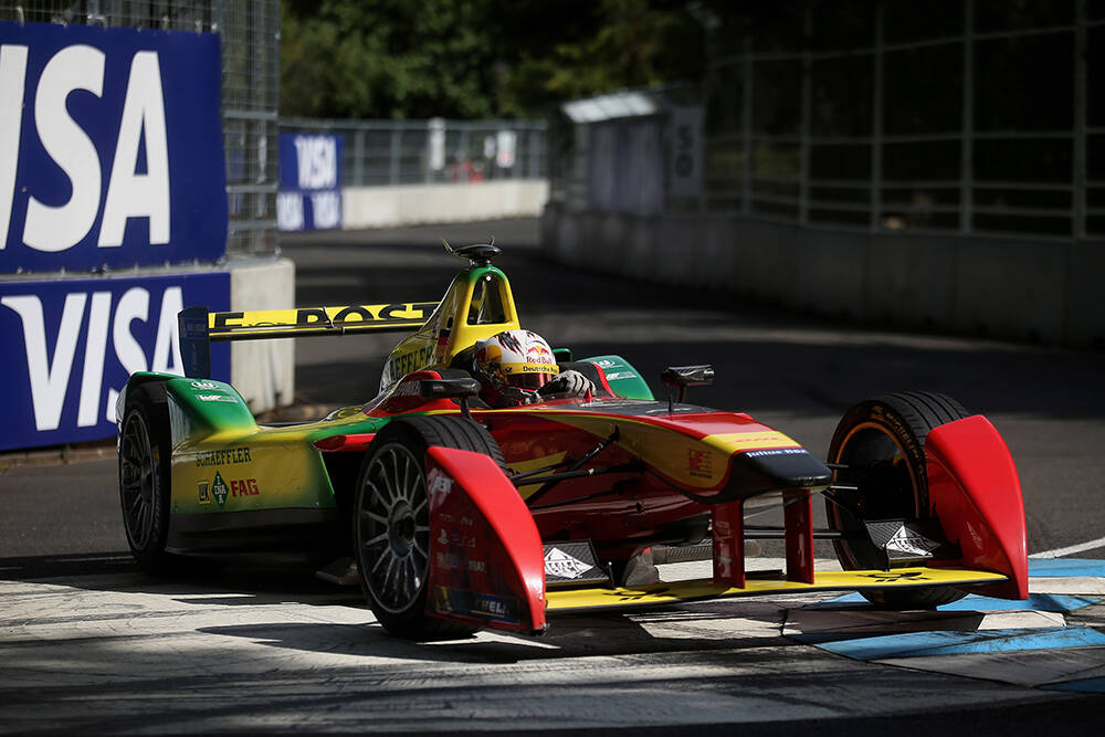 Fans enjoy heart-stopping Formula E finale - Audi Tuning, VW Tuning ...